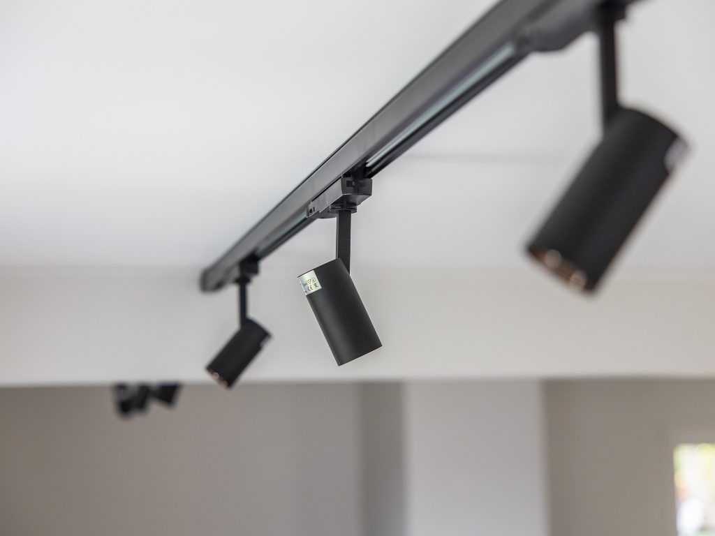 Dra om el i hus: Allt du behöver veta som husägare